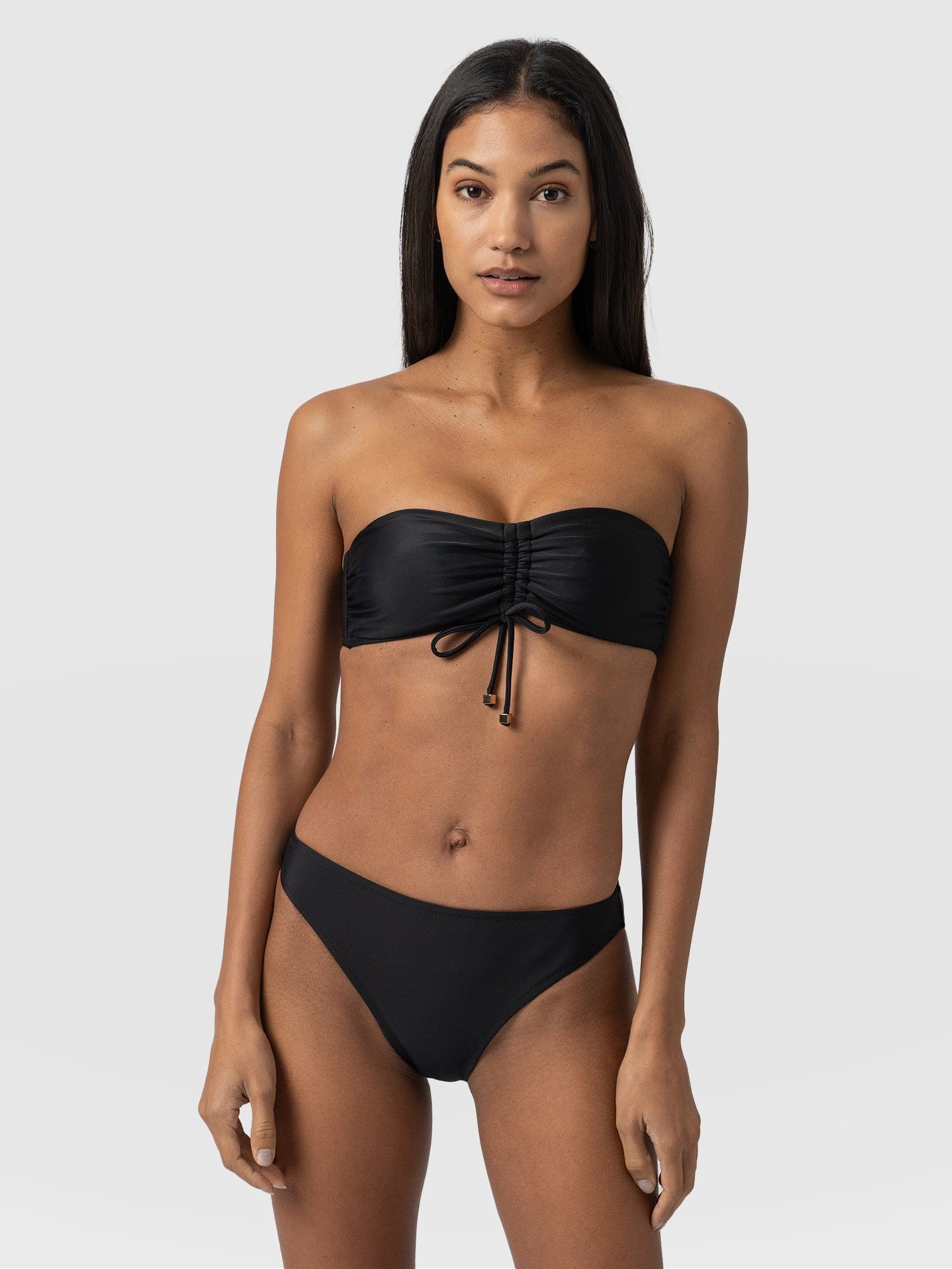 Skye Hipster Bikini Bottom Black - Women's Swimwear | Saint + Sofia® EU – Saint + Sofia® Europe